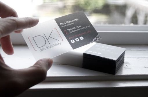 In name card trong mờ - Sự nổi bật từ chất liệu nhựa trong suốt và ...