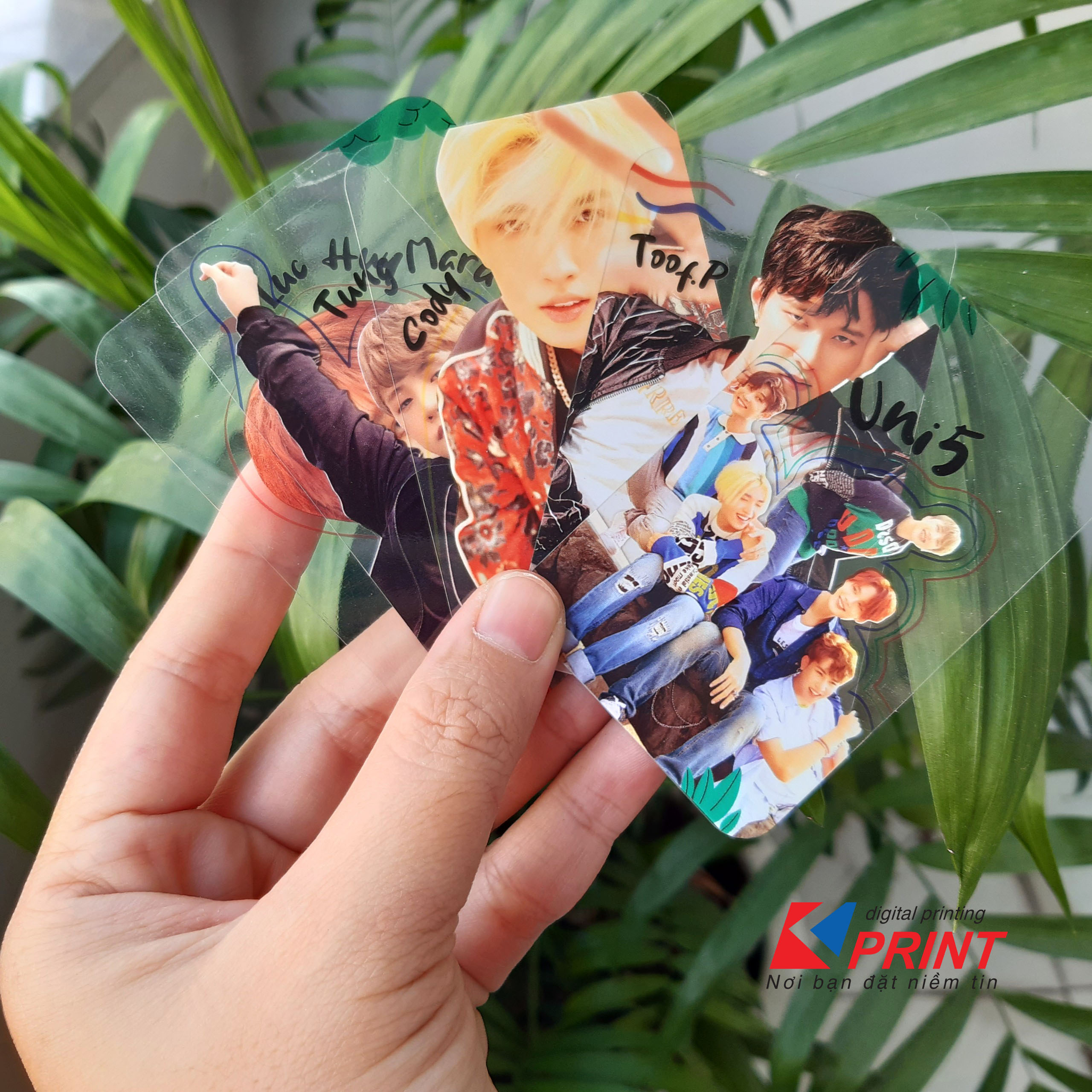 IN THẺ NHỰA KPOP, IN HÌNH ẢNH IDOL THEO YÊU CẦU